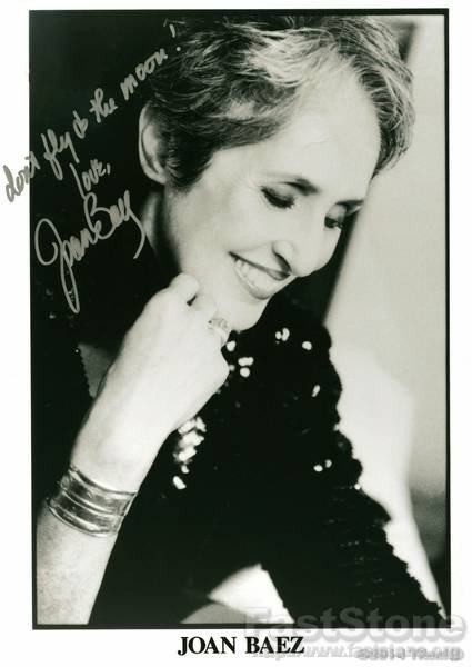 JOAN BAEZ Autographed signed 8x10 Photo Picture REPRINT