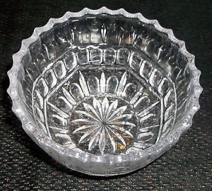 Beautiful Pressed Glass Bowl in Thumbprint and Facet Pattern, Sawtooth Rim