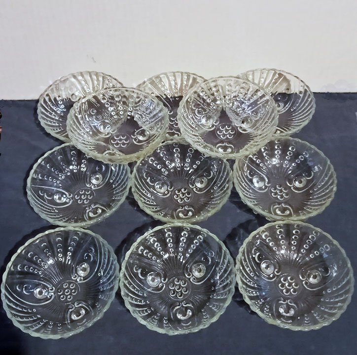 Anchor Hocking Burple Pattern Crystal Berry Bowls