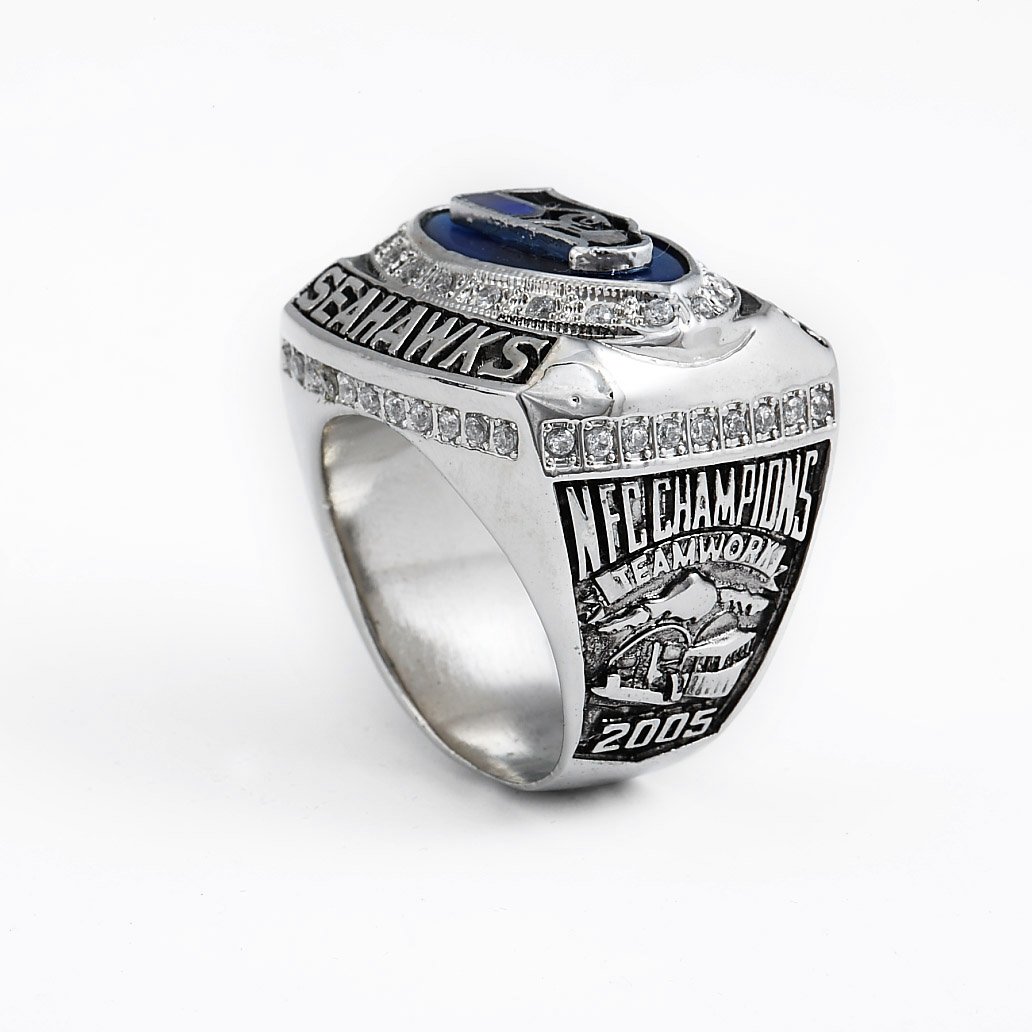 2005 SEATTLE SEAHAWKS NFC CHAMPIONSHIP RING 10-13 size with wooden case