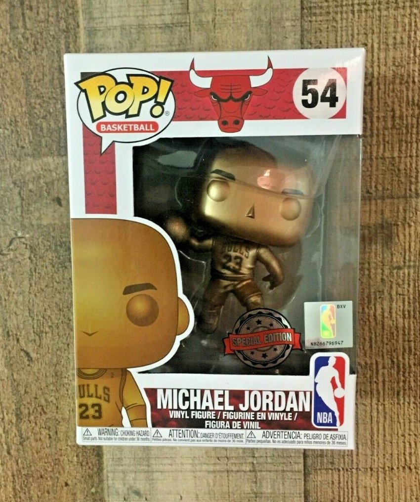 Funko Pop! Michael Jordan Bronze NBA #54 Protector