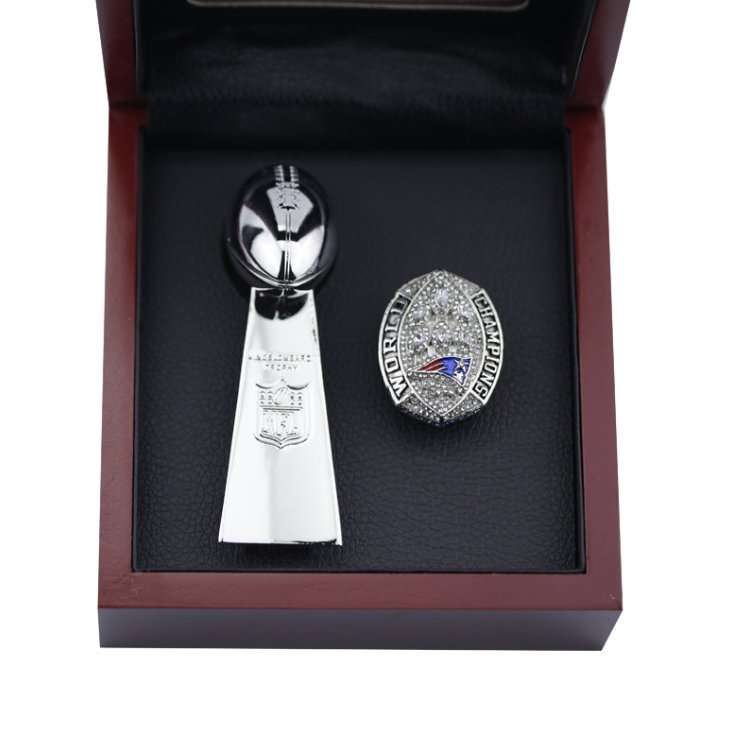 2018 New England Patriots championship rings and Trophy Set with case （579）