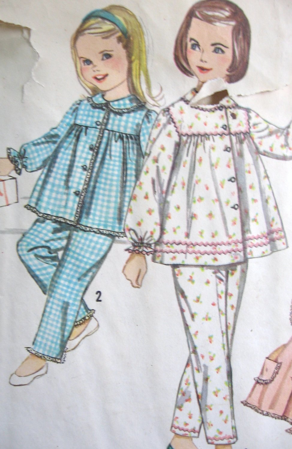 Simplicity 3690 Girls Pajamas and Pillow / Pajama Bag Sewing Simplicity ...