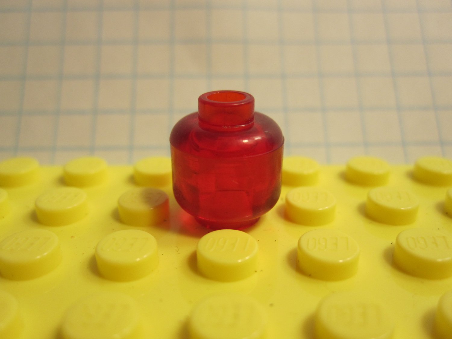 Lego Head #3626: Trans-Red- Plain