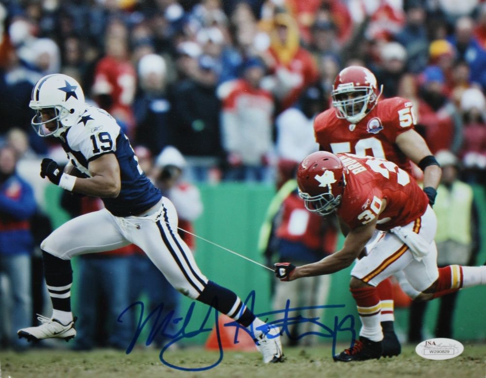 Miles Austin Autographed 8x10 Pulled String Photo- JSA Authenticated