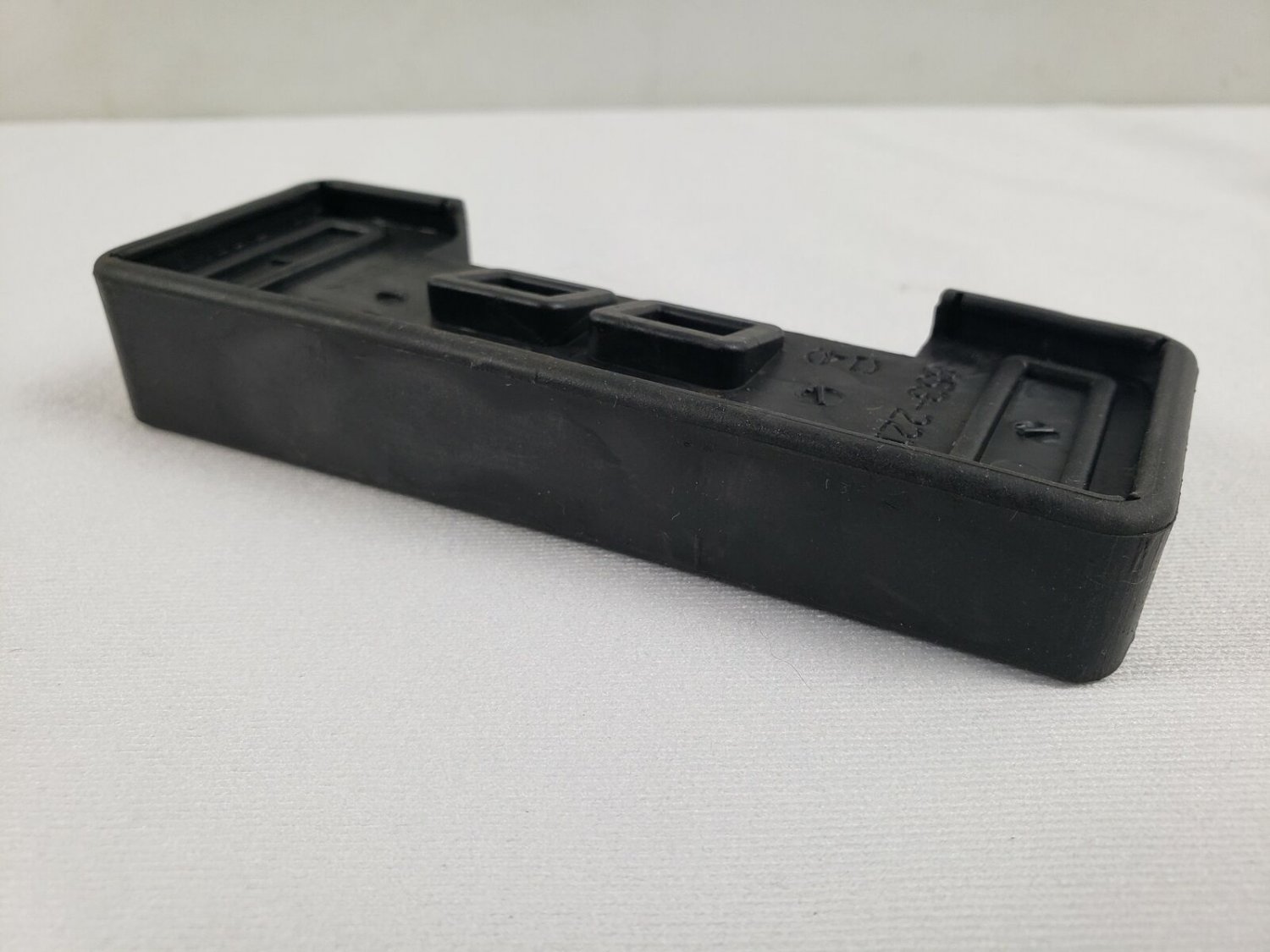 THULE Traverse Rubber Mount 853-2210