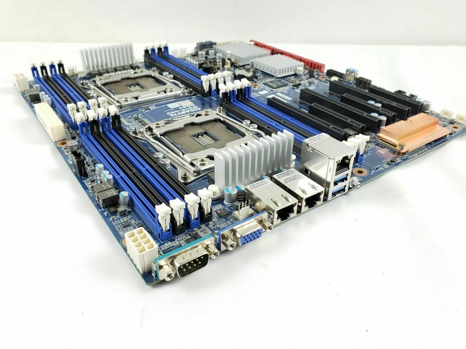 Gigabyte MD70-HB0 Server Motherboard C612 LGA2011-3 E5-2600 MAX-64GB