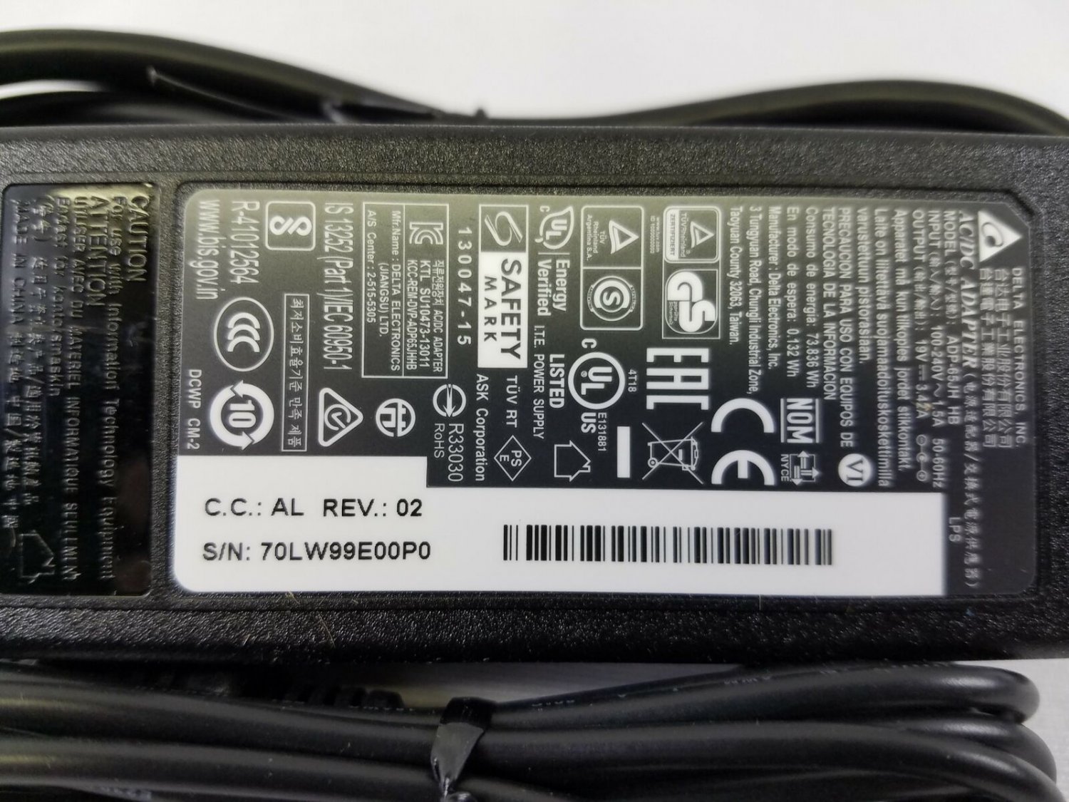 Delta Electronics ADP-65JH HB Power Adapter 19V 65W AC/DC