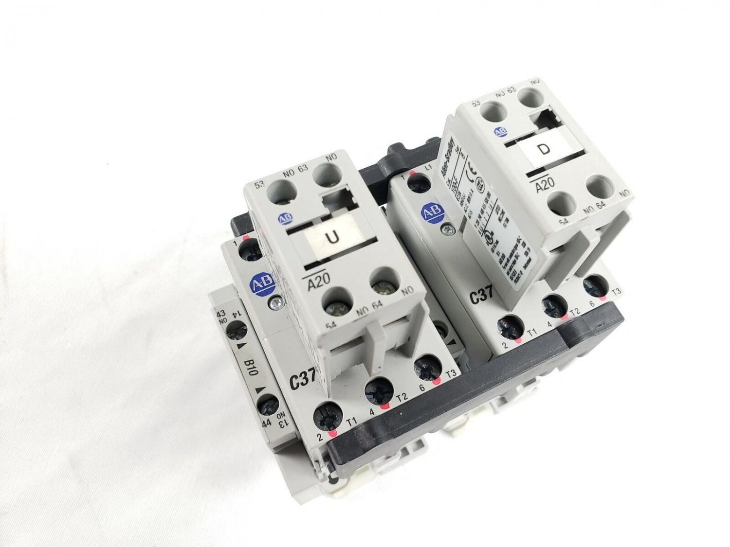 Allen Bradley Reversing Contactor 100-C37*00, 104-C37L22, 100F