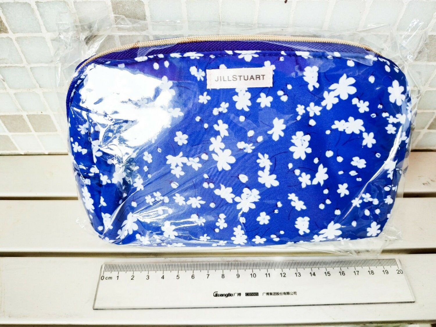 Jill Stuart Crystal Bloom Moonlight Magic make up pouch