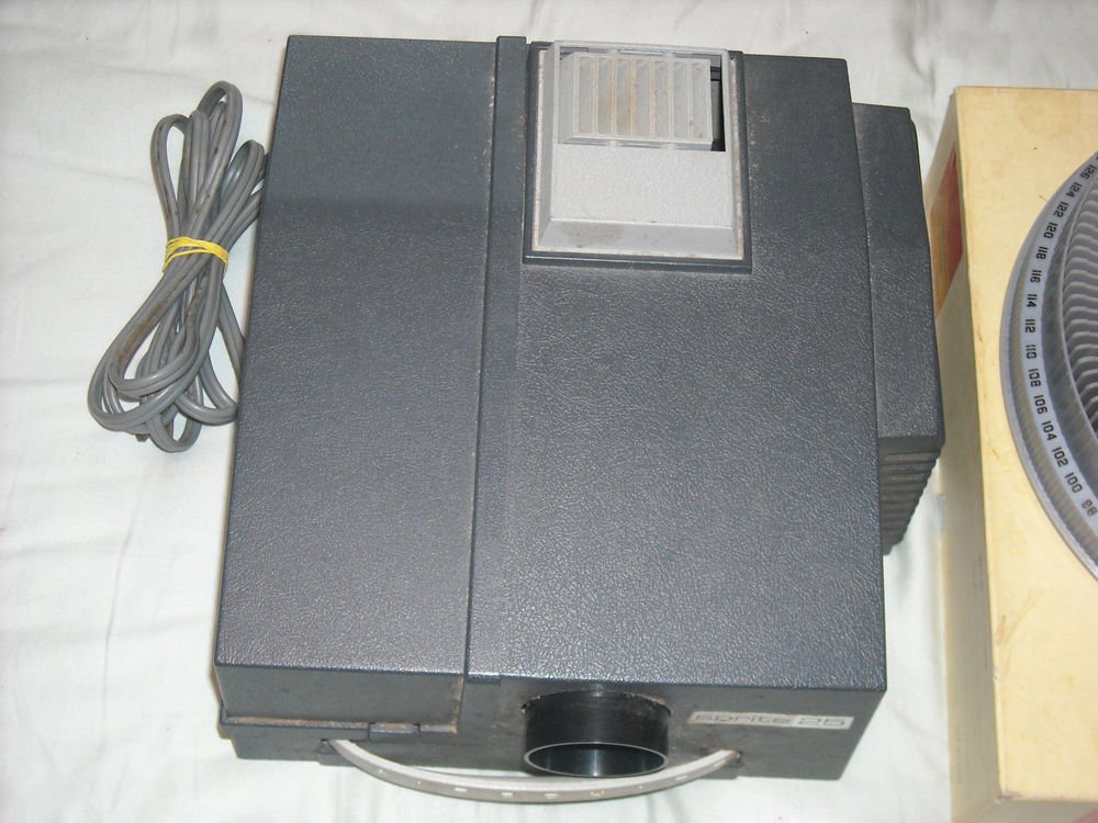 Vintage AIREQUIPT Sprite 25 35mm Slide Projector Kodak ektagraphic ...