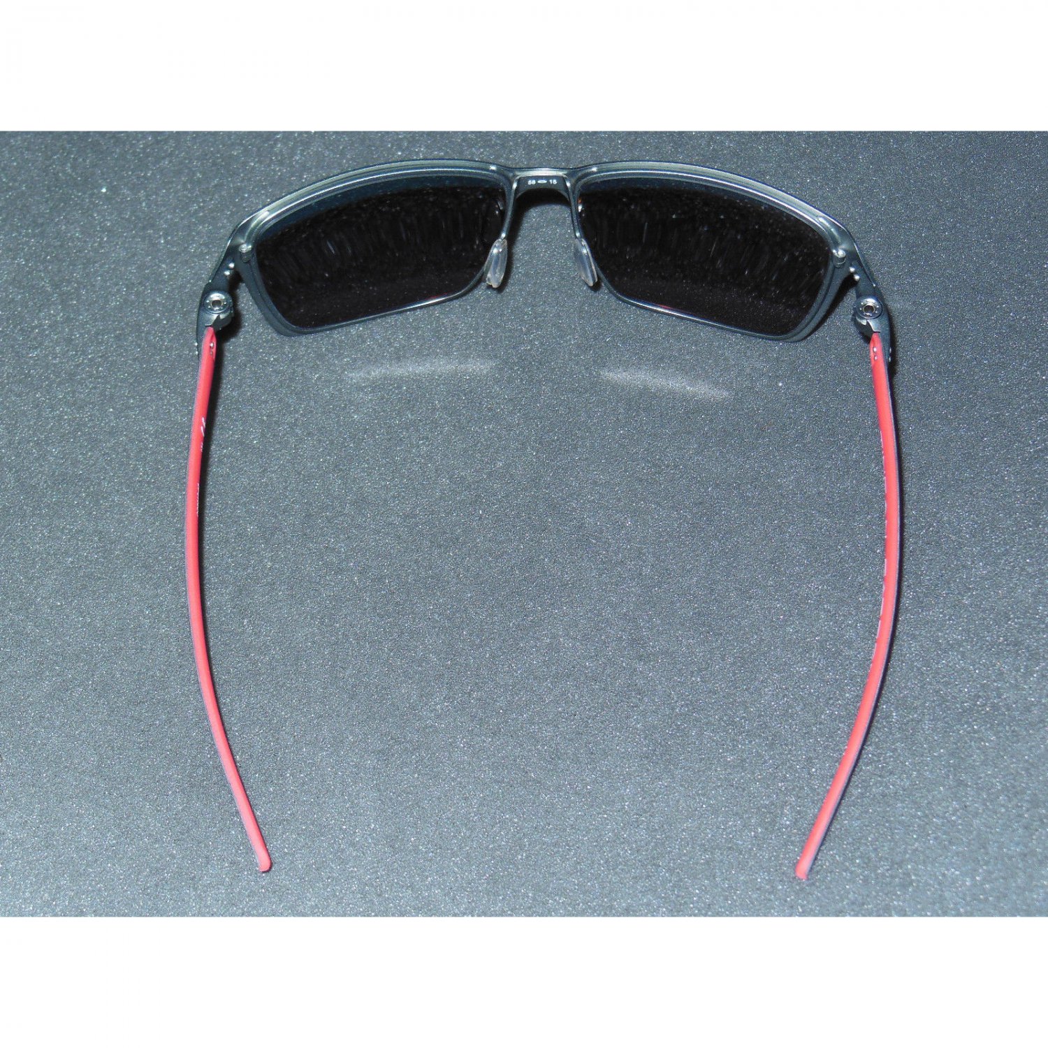 Oakley Tincan Carbon Ferrari Sunglasses Carbon/Ruby Iridium