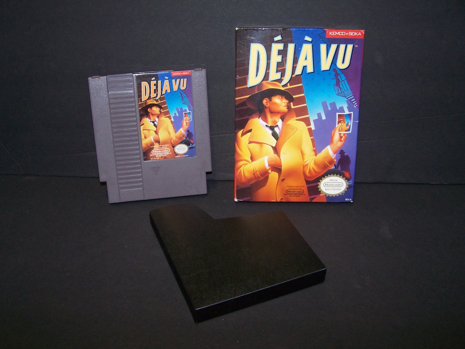 Deja vu Original 8-bit Nintendo NES Game Cartridge in Box
