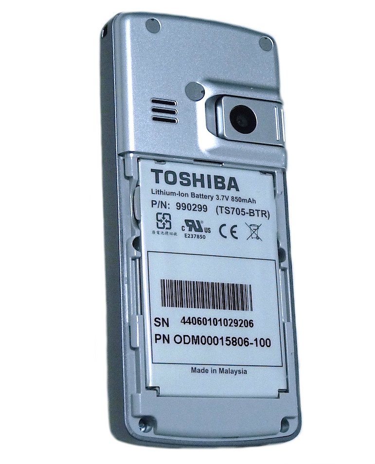 TOSHIBA TS705 MOBILE PHONE SILVER ROTATING CAMERA UNLOCKED