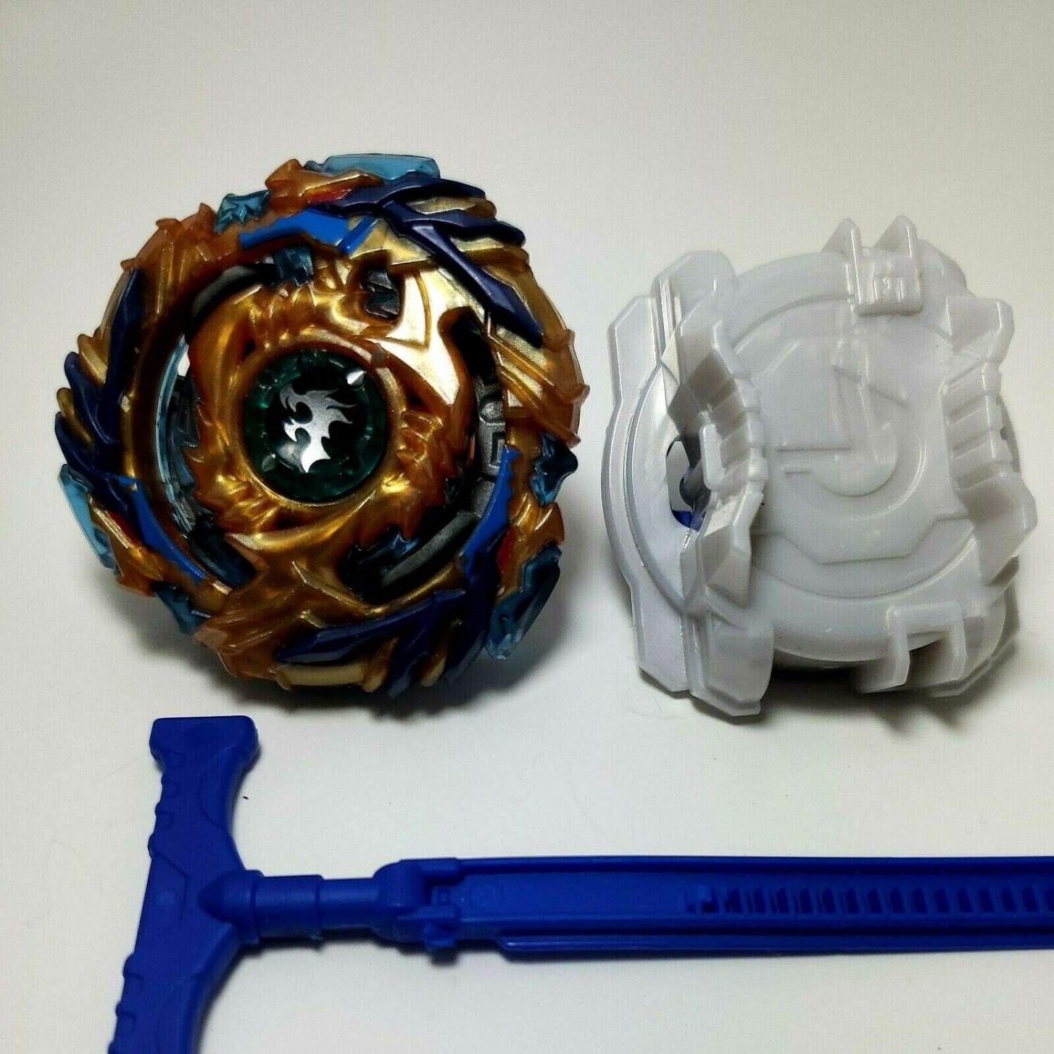 TAKARA TOMY Beyblade BURST B-79 Drain Fafnir 8 Nothing B79 With Launcher