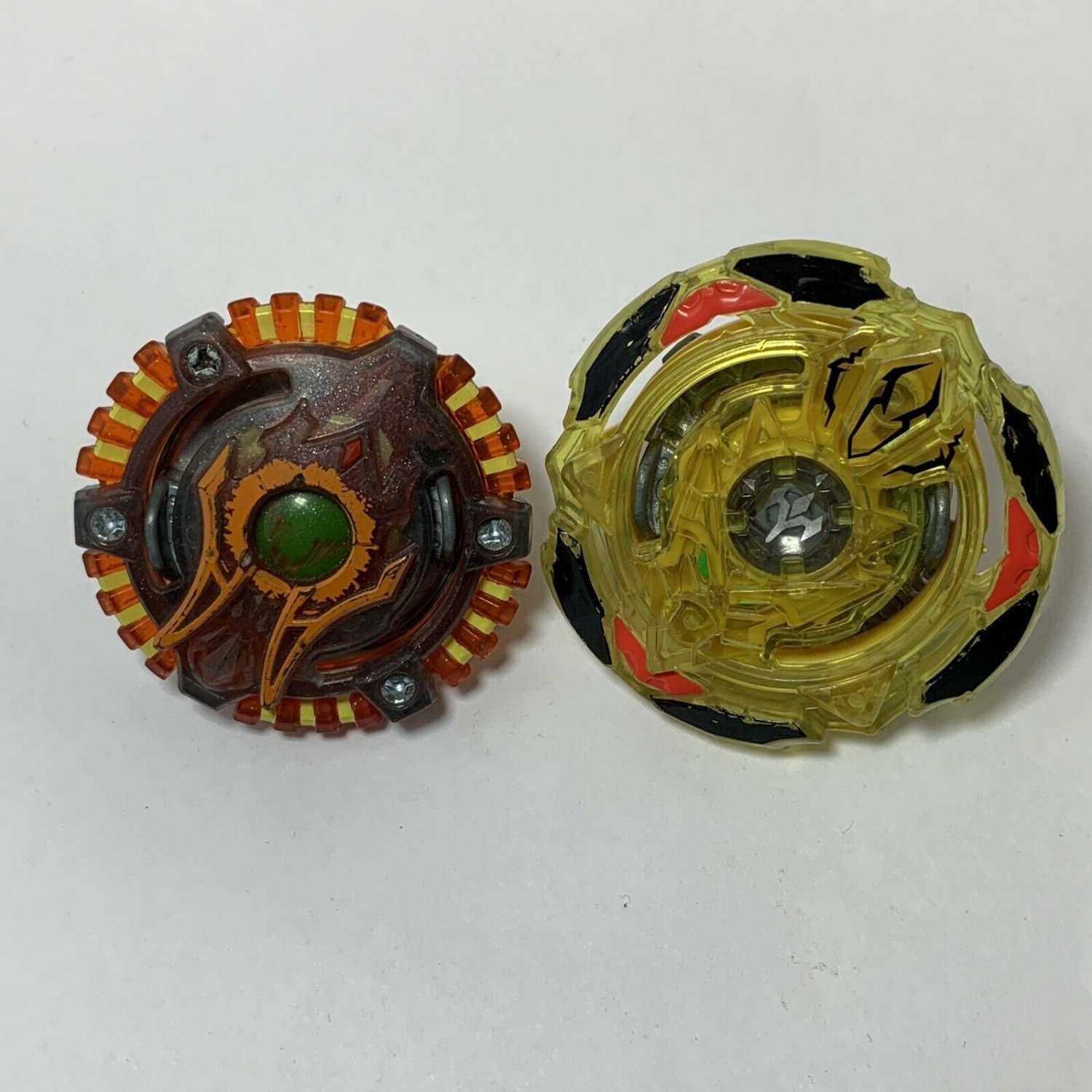 Beyblade Burst Turbo Slingshock Spiral Treptune T4 Lava-X Anubion A4 ...