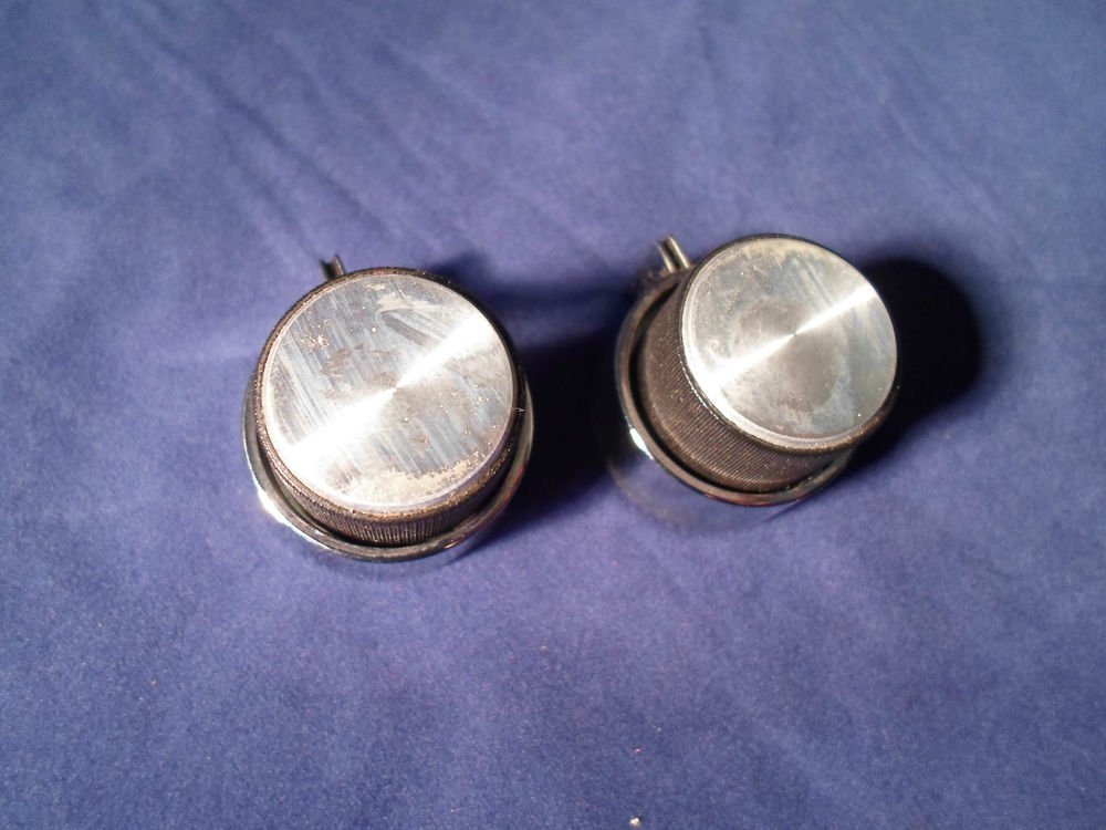 1981 - 1988 OLDSMOBILE CUTLASS RADIO STEREO TUNER KNOB SET OEM FREE ...