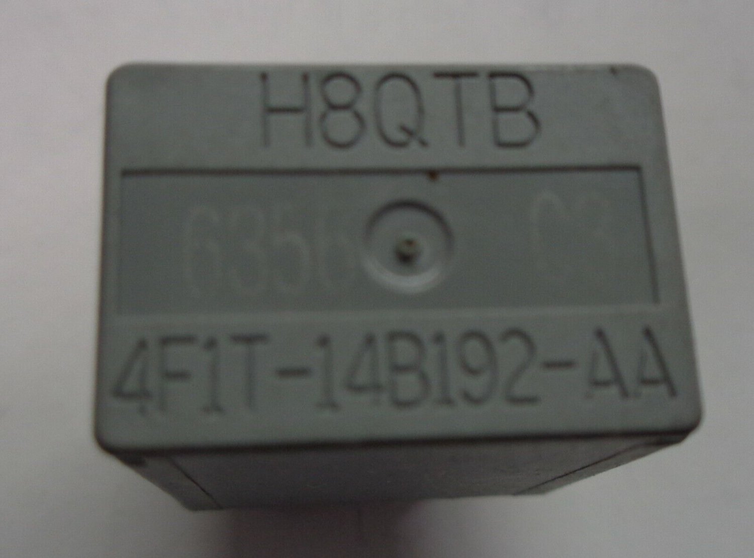 FORD OEM RELAY 4F1T-14B192-AA H8QTB TESTED FREE SHIP 1 YEAR WARRANTY F9
