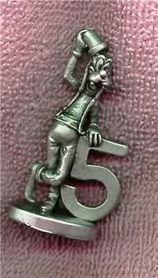 Disney Goofy number 5 Great Figurine