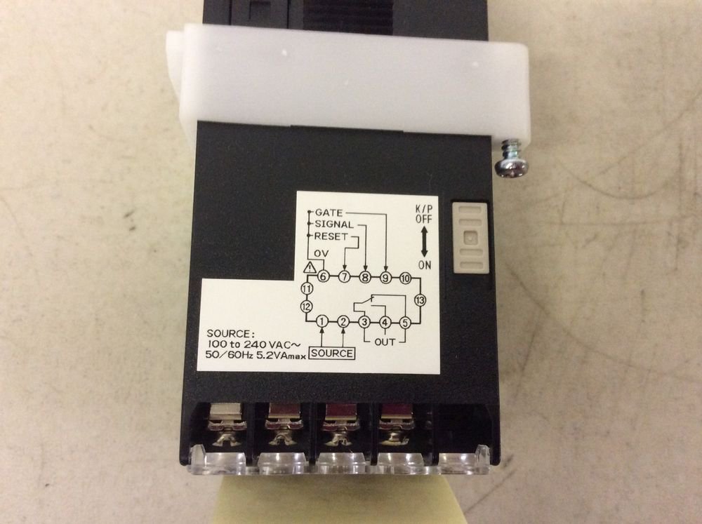 Omron H5CX-A Digital Timer .001 Sec - 9999 Hours 100 - 240 VAC H5CXA H5CX