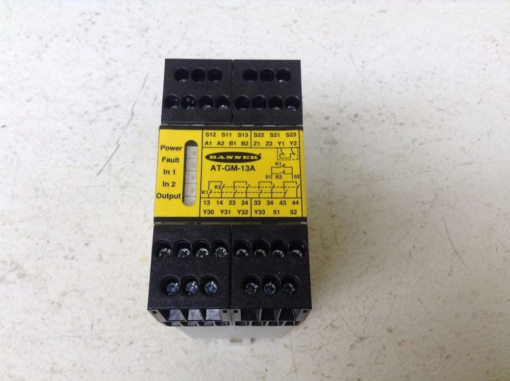 Banner AT-GM-13A Safety Relay Module Duo Touch 24 VDC ATGM13A