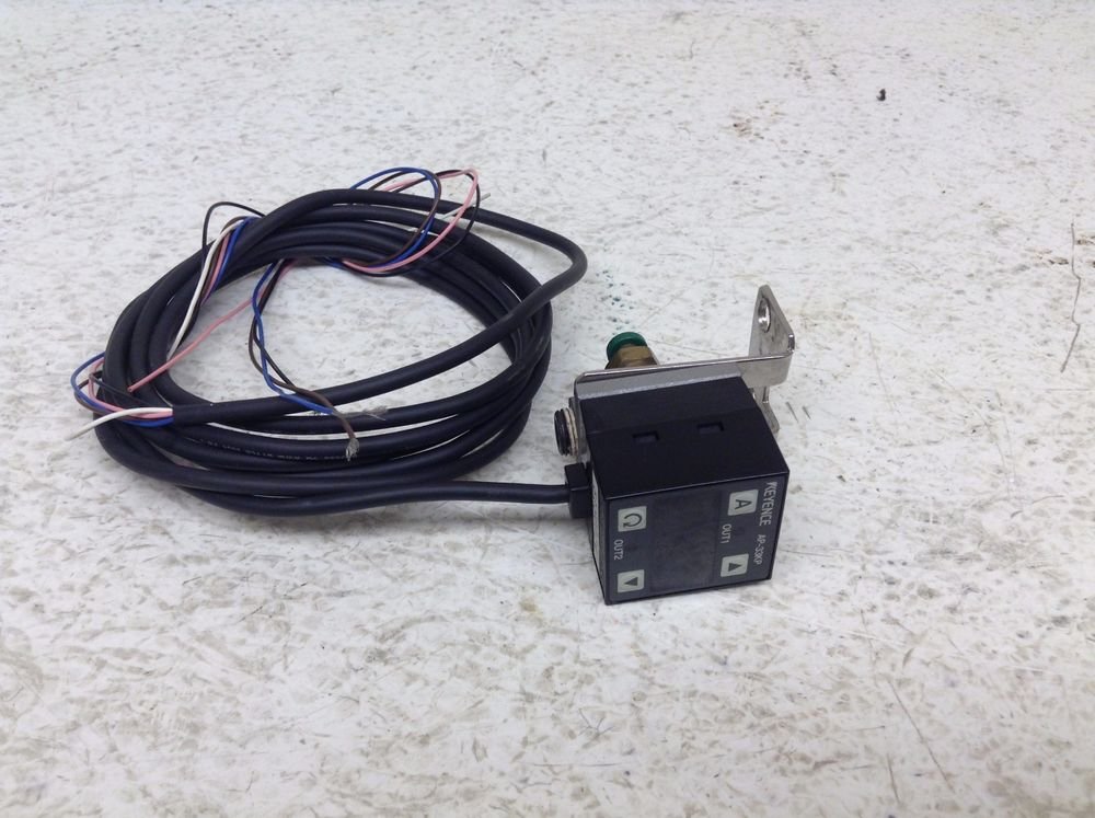 Keyence AP-33KP Digital Pressure Sensor 12-24 VDC AP33KP