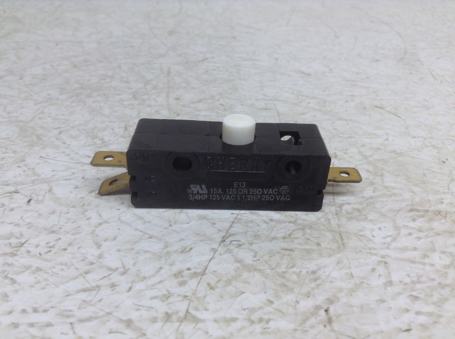 Cherry E13 Limit Switch 15 Amp 125/250 VAC