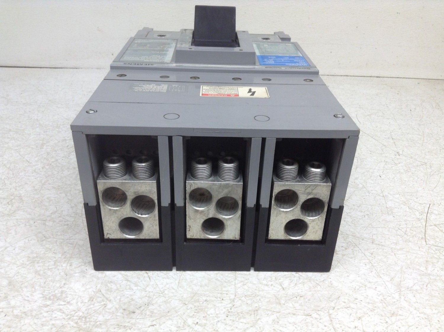 Siemens MXD63B800 800 Amp 600 V Circuit Breaker MXD63 B800 MXD63B MXD6