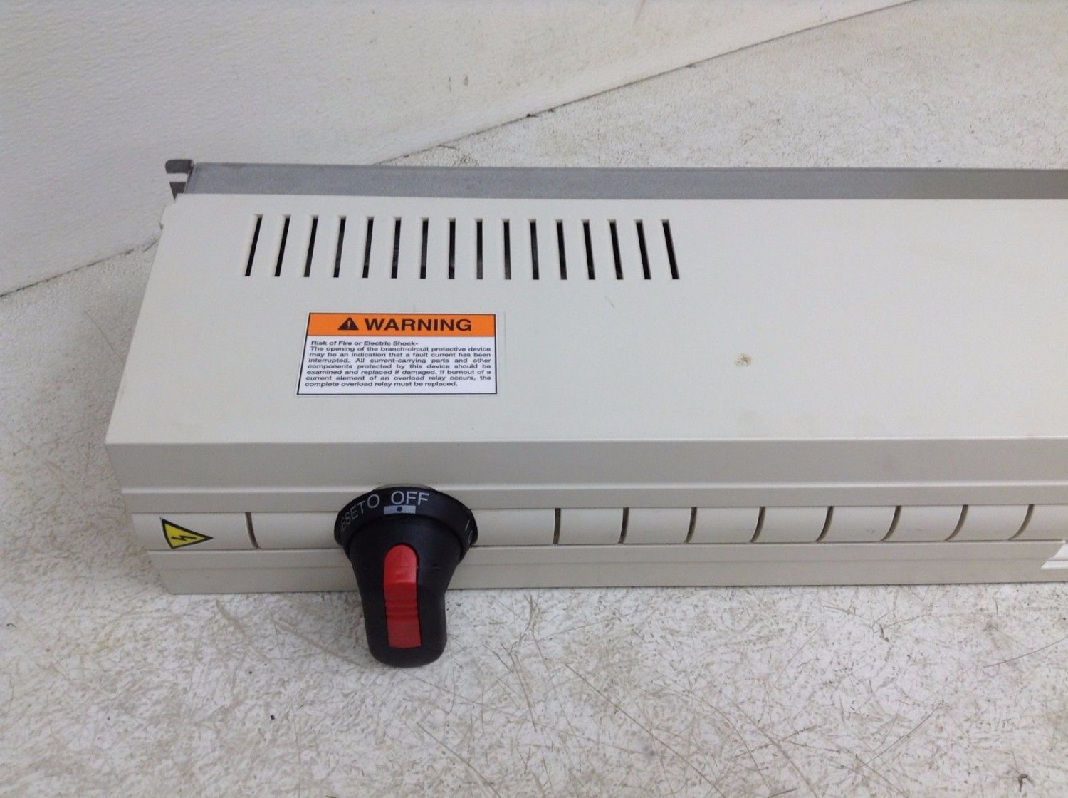 ABB ACX550-U0-024A-2 ACH550-VCR-024A-2+F267 7.5 HP 240 VAC HVAC Drive