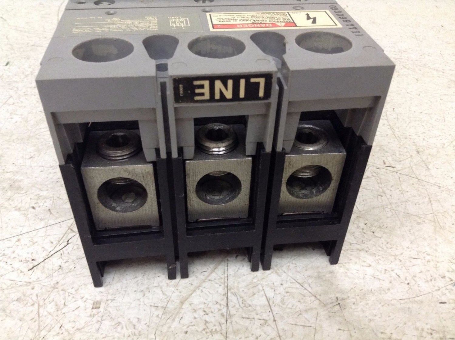 Siemens HFD63F250 250 Amp 600 VAC 3 Pole Circuit Breaker 225 Amp Plug HFD6