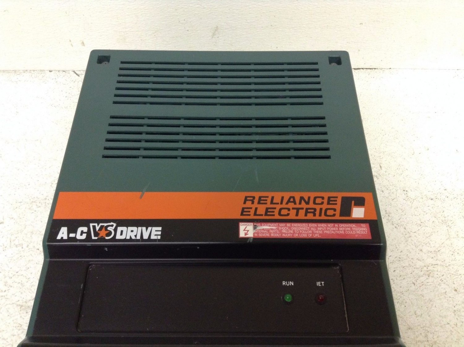 Reliance Electric 1AC2003 A-C VS Drive 3 HP 200/230 VAC 3 Phase D2-3064