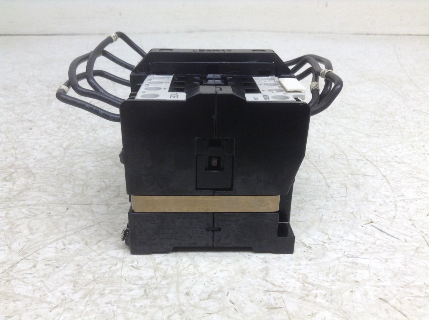 AEG LS4 Reversing Motor Starter 110/120 VAC Coil 7.5 HP @ 480 V 10E LS4.10