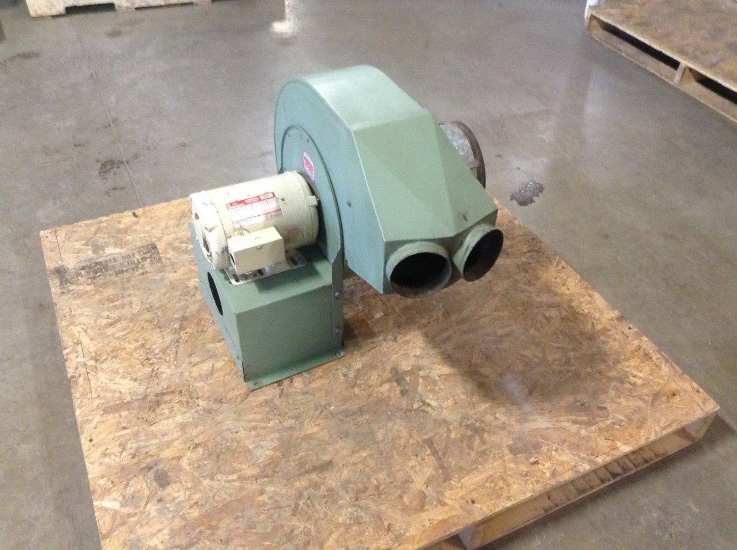 Dayton Grainger 4C119 Blower Duct 3N252E 1.5 HP Motor 230/460 VAC