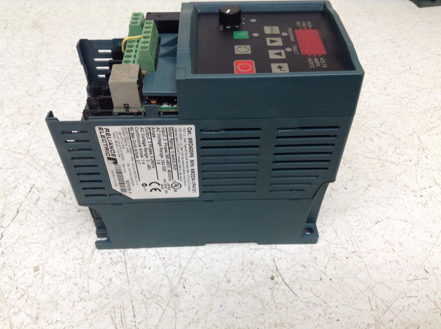 Reliance Electric 6MD400P5 0.4 kW 0.5 HP 380-480 VAC VFD AC Drive 6MDDN ...