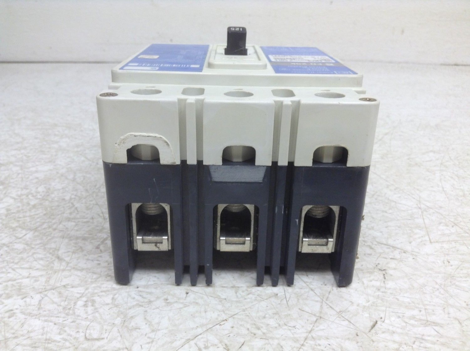 Cutler Hammer FD FD3125L 125 Amp Circuit Breaker 3 Pole 600 VAC ...