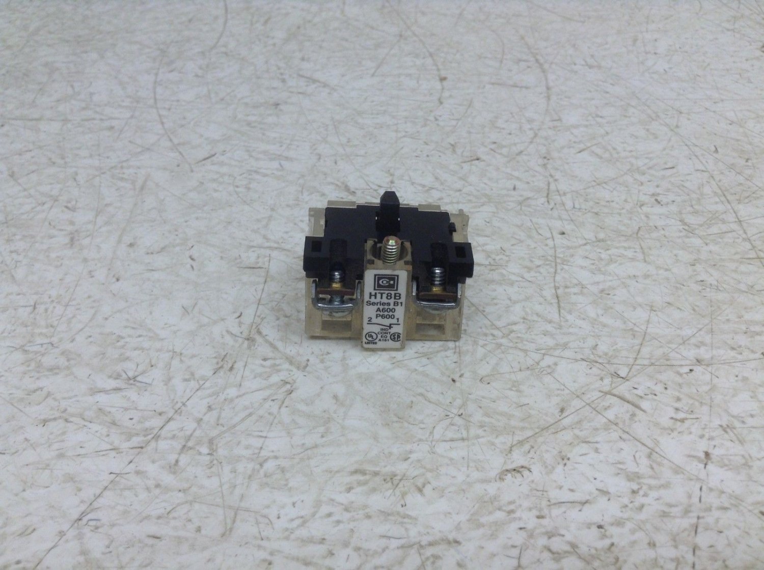 Cutler Hammer Eaton HT8B Contact Block A600 P600 Ser B1