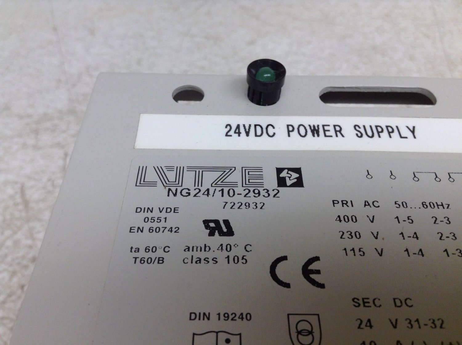 Lutze NG24/10-2932 24 VDC 10 Amp Power Supply NG24102932