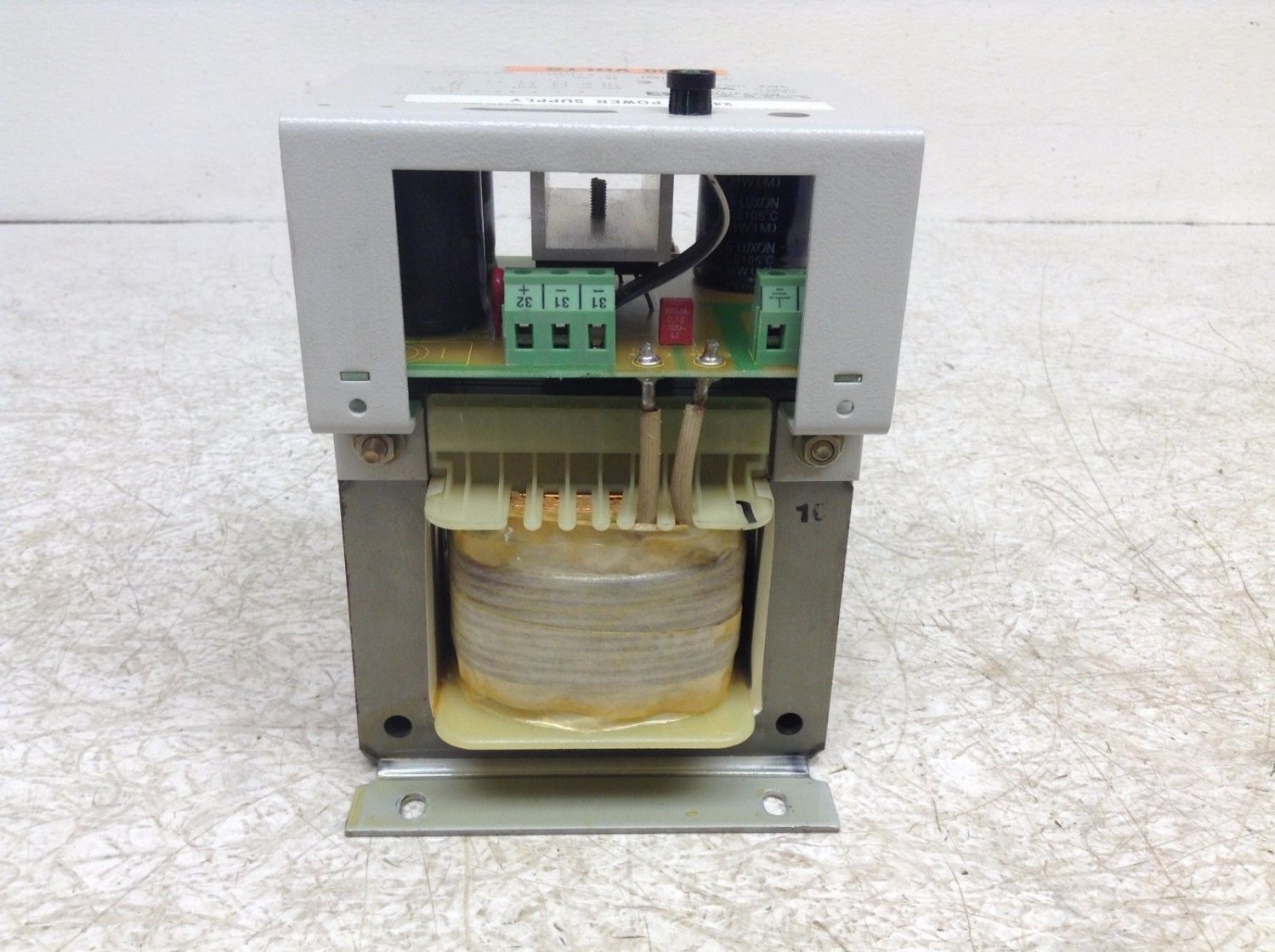 Lutze NG24/10-2932 24 VDC 10 Amp Power Supply NG24102932