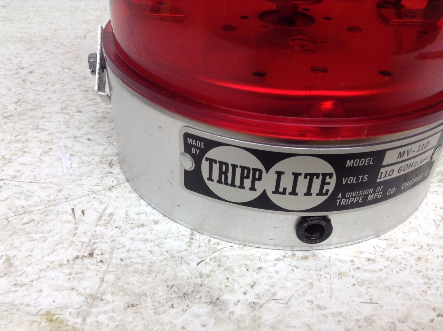 Tripp Lite MV-110 110 VAC Red Beacon Safety Light TrippLite MV110