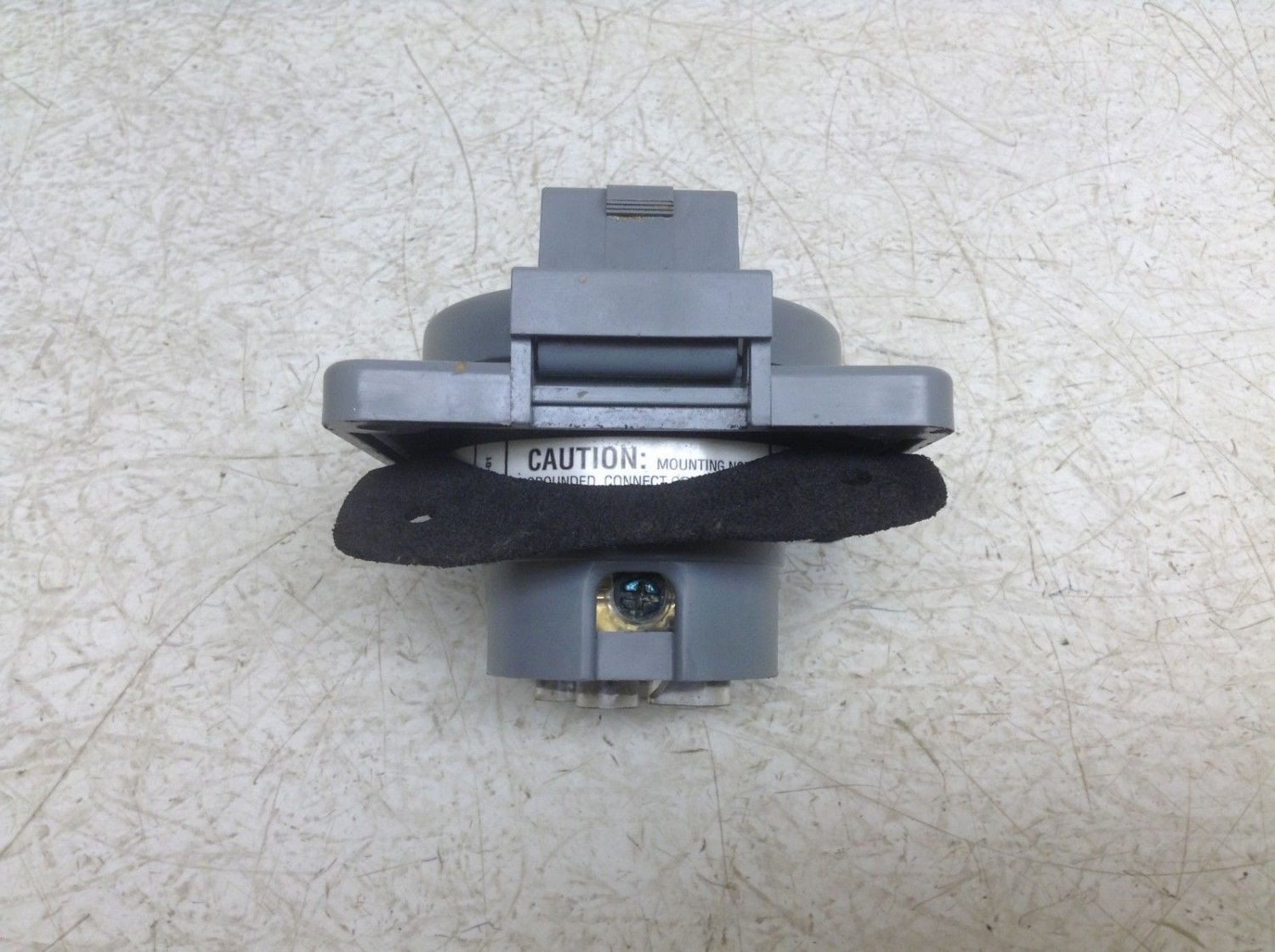 Hubbell HBL2430SW Twist-Lock 20 A 480 VAC 3 P 4 W Safety-Shroud Receptacle