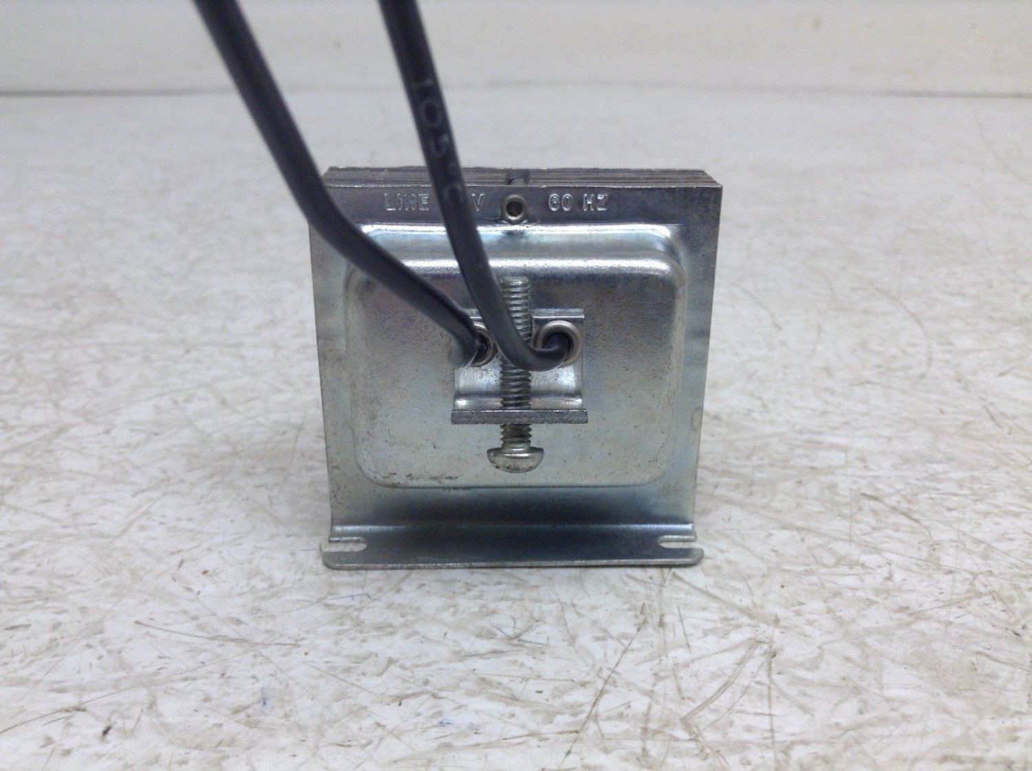 Edwards 592 Transformer 120 VAC Coil Primary 24 VAC 20 VA Secondary