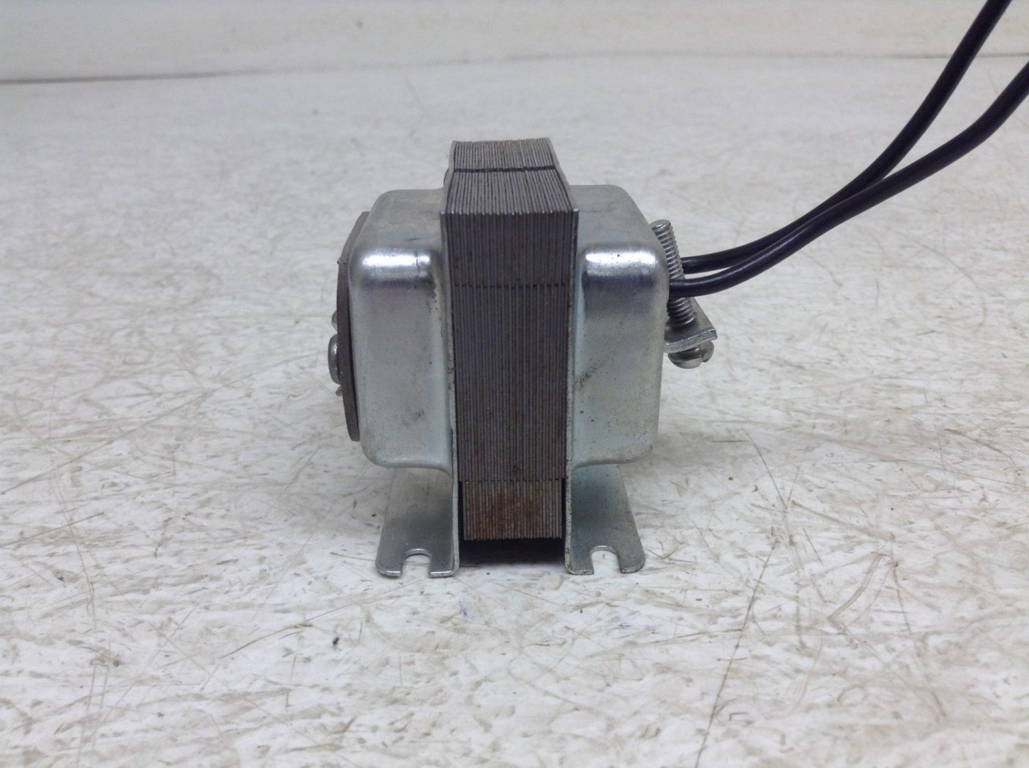 Edwards 592 Transformer 120 VAC Coil Primary 24 VAC 20 VA Secondary