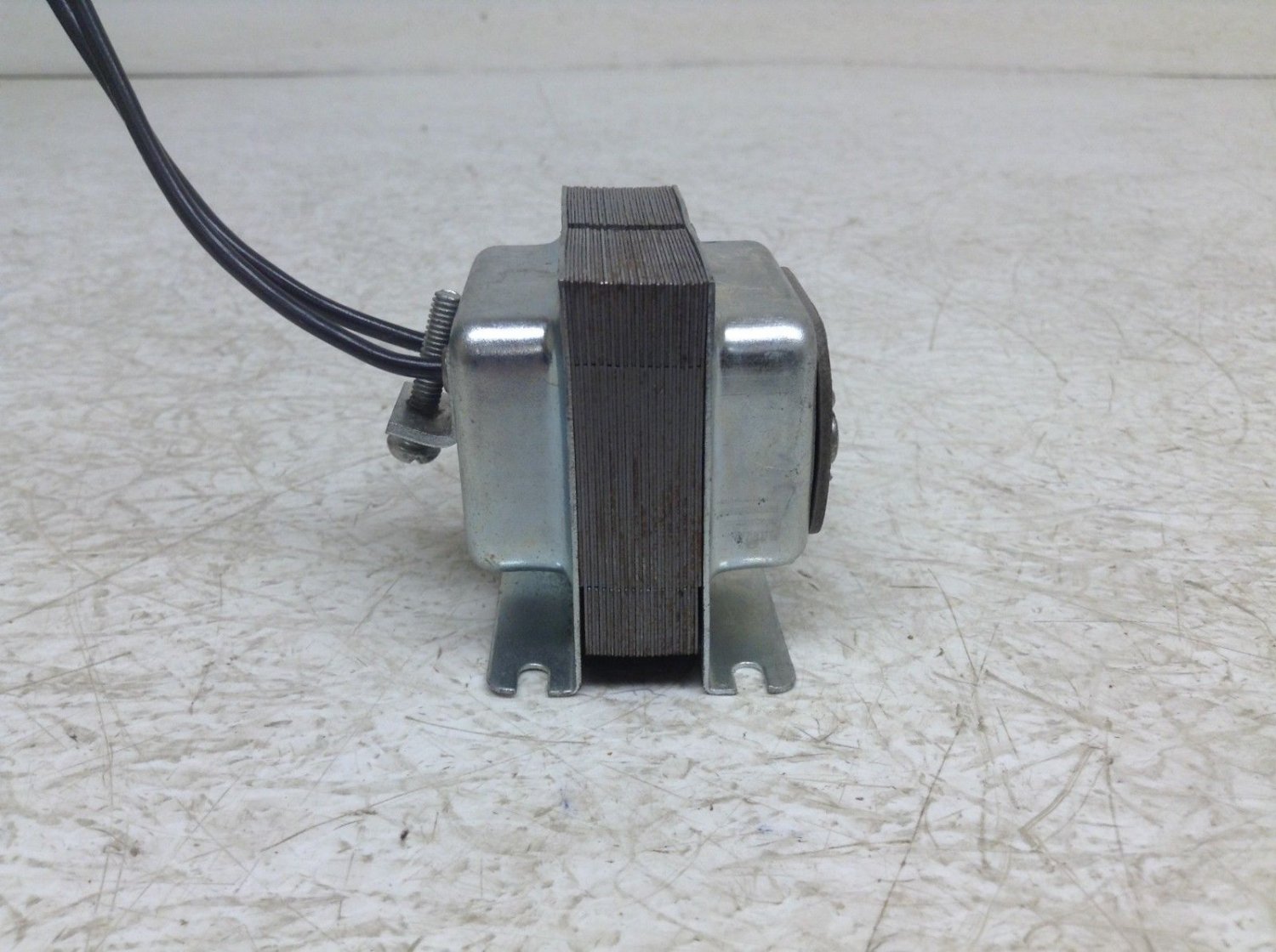 Edwards 592 Transformer 120 VAC Coil Primary 24 VAC 20 VA Secondary