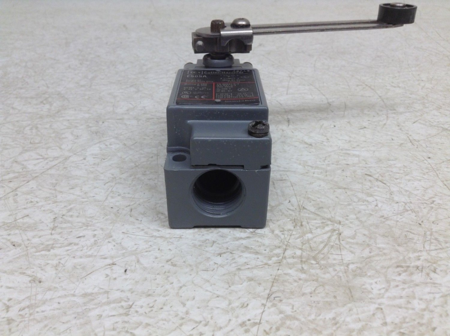 Cutler Hammer Eaton E50SA Limit Switch E50RA E50DR1