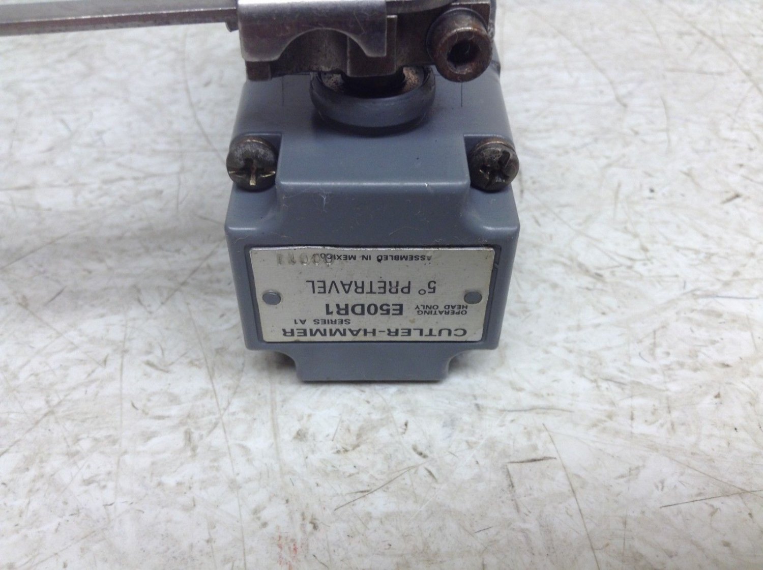 Cutler Hammer Eaton E50SA Limit Switch E50RA E50DR1