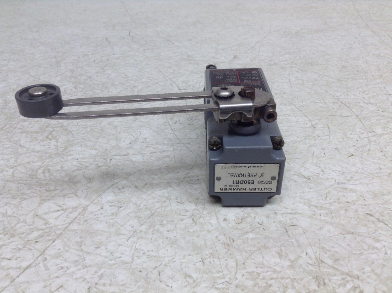 Cutler Hammer Eaton E50SA Limit Switch E50RA E50DR1