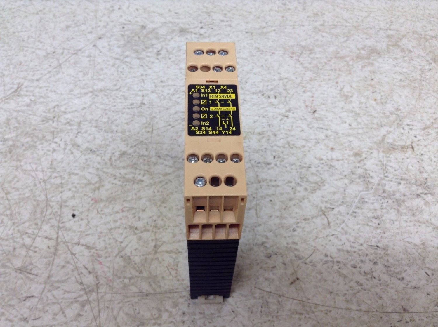 Jokab Safety RT9 24VDC Safety Relay JOK132143 RT924VDC 24 VDC (TSC)