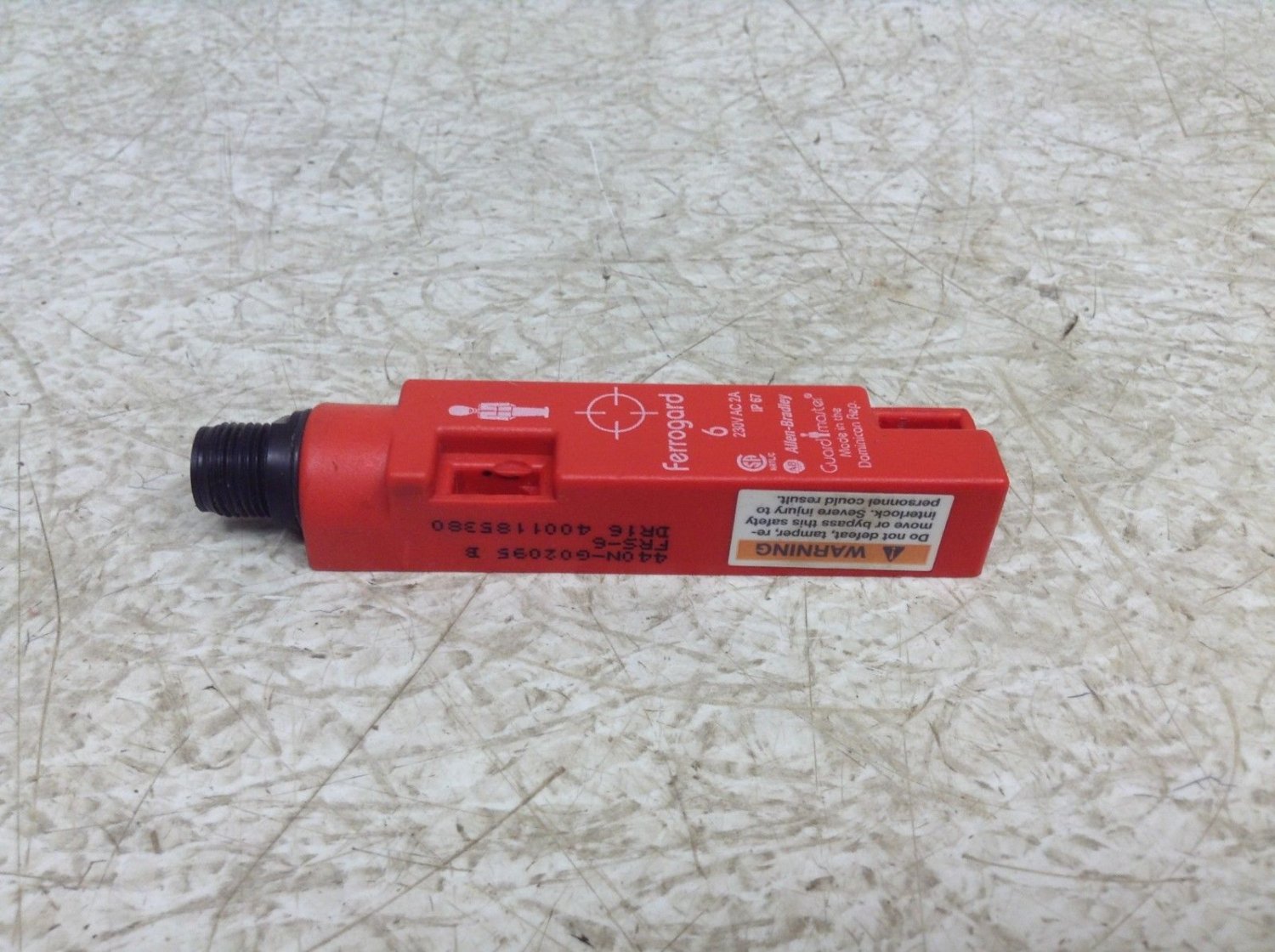 Allen Bradley 440N-G02095 B FRS-6 Safety Sensor Ferrogard 6 Guard master