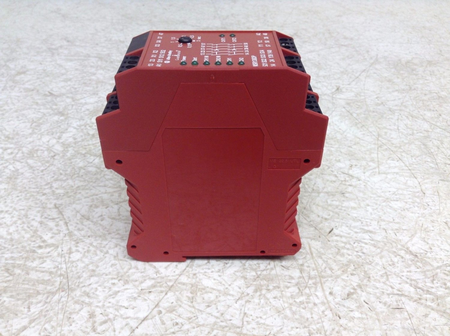 Allen Bradley 440R-M23143 MSR138DP 24 V AC/DC Safety Relay 440RM23143