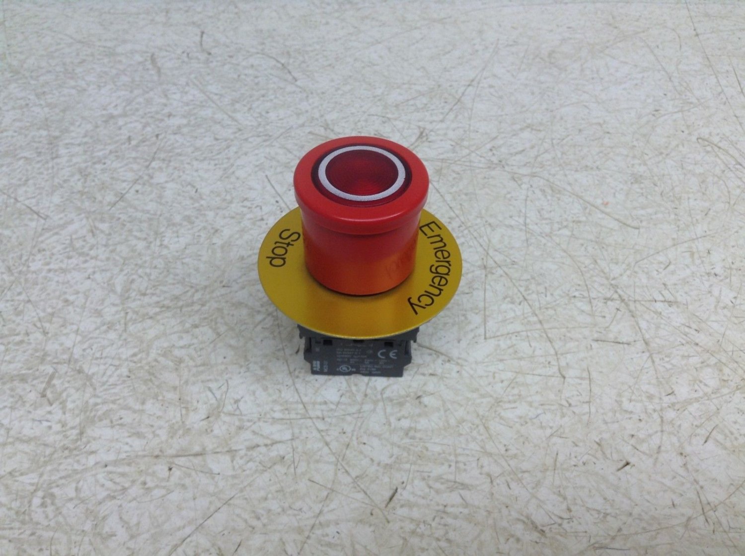 ABB MCB-01 Red Illuminated Push Pull Button MLB-1 MCB01 MLB1